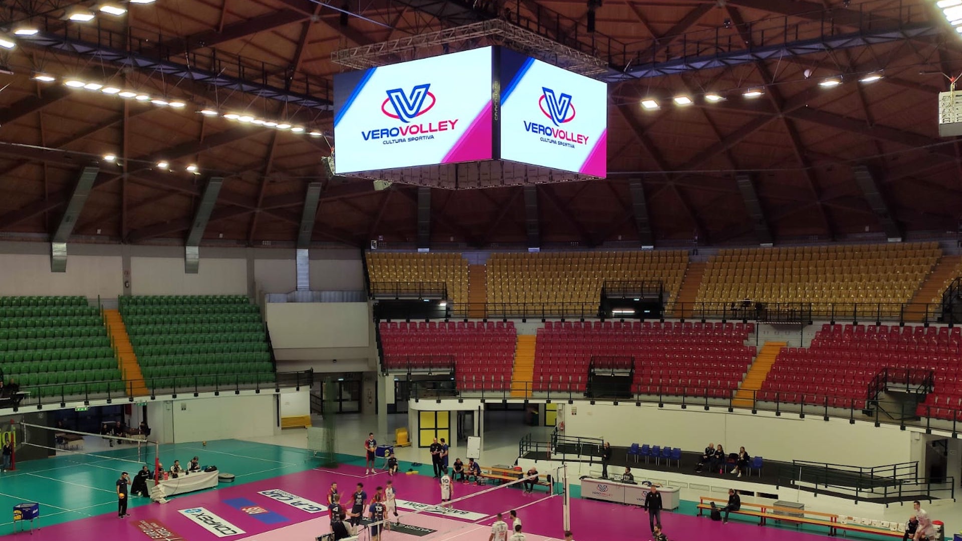 La Candy Arena sempre più "smart": è arrivato il nuovo maxischermo led ...